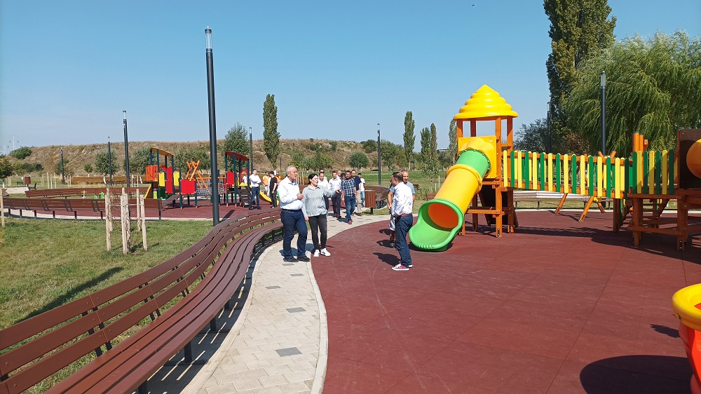 S-a deschis Parcul. Noua locație vecină cu Tineretului a fost ...