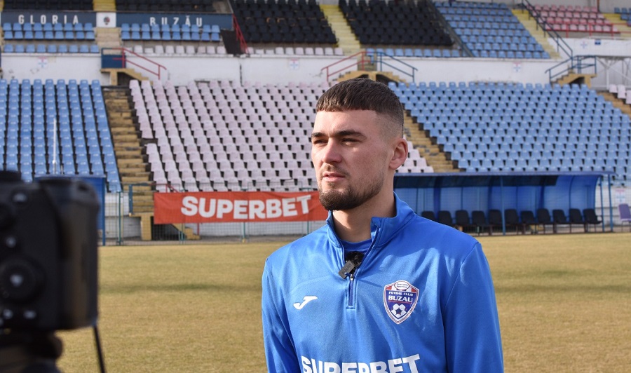 Perianu de la Gloria visează la Premier League. A fost coechipier cu ...